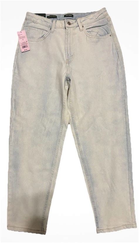New Wild Fable Women Super High Rise Taper Jeans Light Jeans Size 8 6