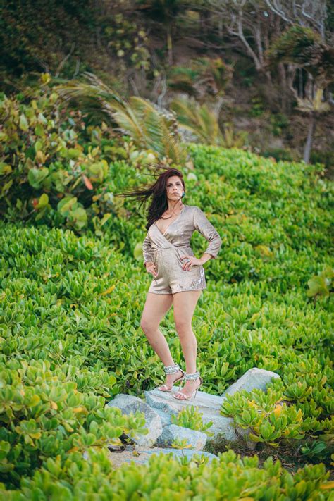 About Leora — Goddess Onthego