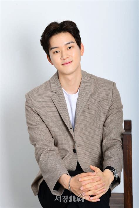 Jeong Hyo Jun Picture 정효준 Hancinema