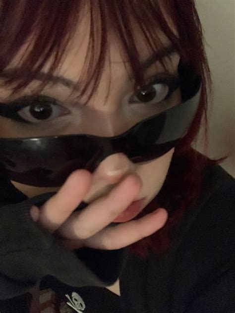 Pfp Girl Selfie Ideas Instagram Cute Poses For Pictures Ideas For
