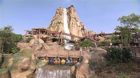 Videos Visit Adventure Isle And Explore Its Awe Inspiring Attractions