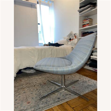 Bernhardt Design Chiara Swivel Chair Aptdeco