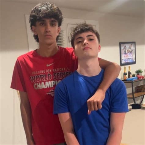 Agam Agam Puniaa • Threads Say More