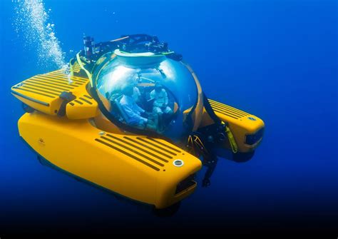Aston Martin Reveals Plans For 4 Million Luxury Submarine