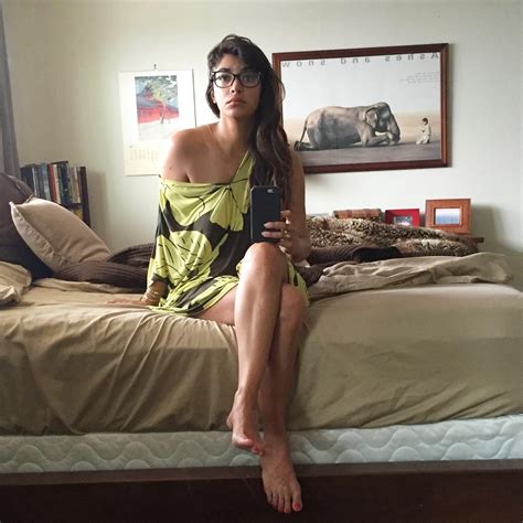 Hannah Simones Feet