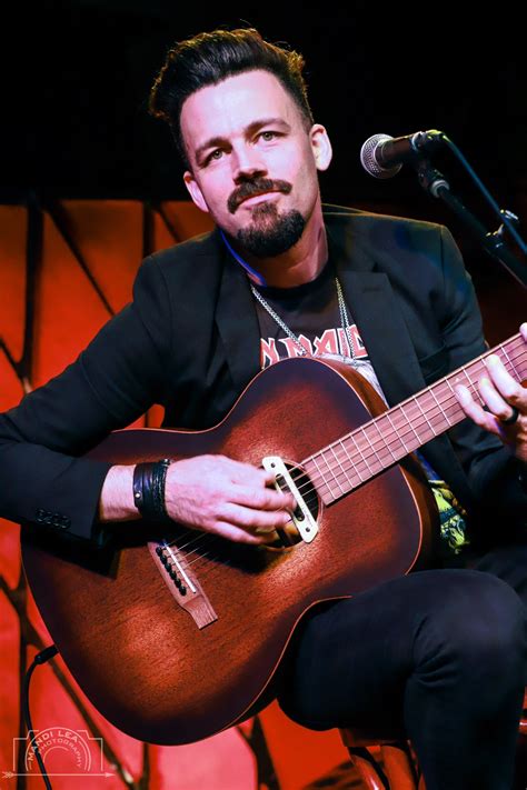 Billy Moran Is On Stageit