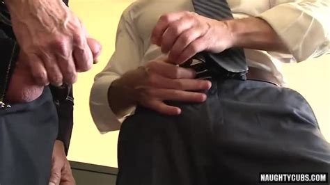 Big Dick Gay Threesome And Facial Big Dick Gay Threesome And Facial