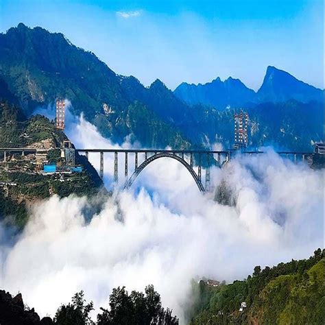 ఈ చీనాబ్ రైల్వే బ్రిడ్జ్‌ మరెక్కడో లేదు మనదేశంలోనే జమ్ముకశ్మీర్