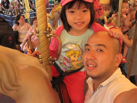 Chronicles Of A Nursing Mom Happy Fathers Day To Our Breastfeeding Daddy