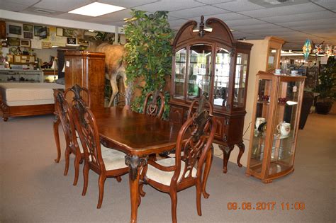 Kathy Ireland Home Dining Room Furniture At Michael Wing Blog