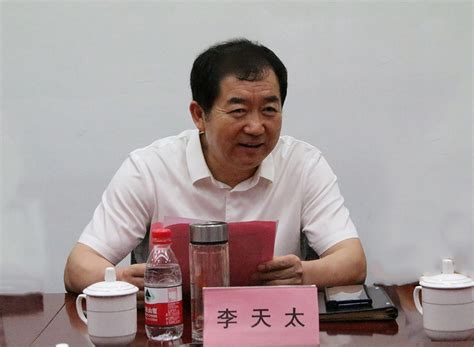 校长李天太一行赴西安翔腾微电子科技有限公司签订合作协议 西安石油大学党委宣传部 校长李天太一行赴西安翔腾微电子科技有限公司签订合作协议 西安石油大学党委宣传部