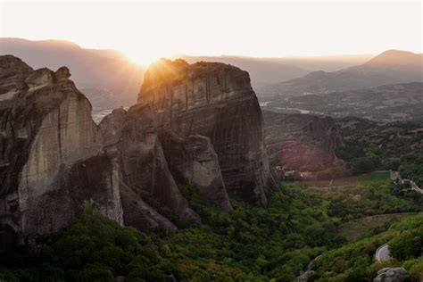 How To Watch The Sunset In Meteora Worldwide Walkers
