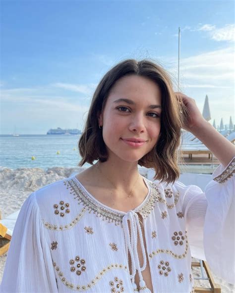 Michelle Ellyse Schlaman R Prettygirls