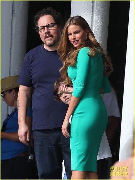 Sofia Vergara Hot Fun Long Day On Chef Set Photo 2929291 John Leguizamo Jon Favreau