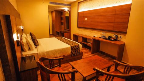 Gallery V Five Hotel