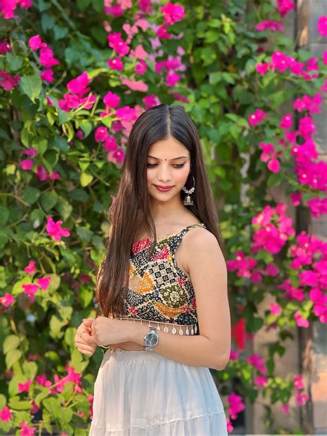 Nitisha Nitishaa09 • Instagram Photos And Videos