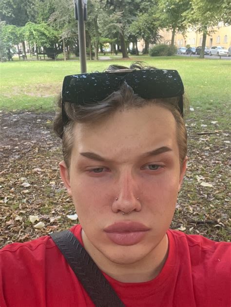 Felixswc22 Cam Model Free Live Sex Show And Chat Stripchat