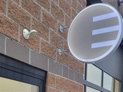 Moves at EVOSYS - Erlangen service subsidiary and American branch move ...
