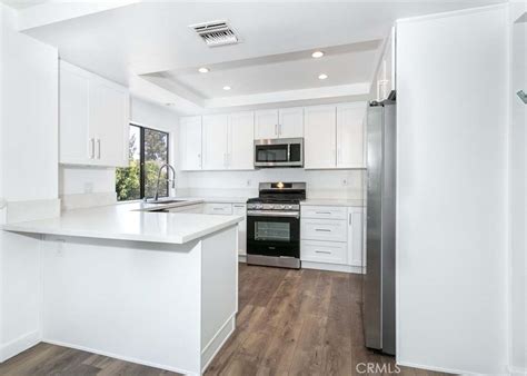 20737 Roscoe Blvd 806 Winnetka Ca 91306 Redfin