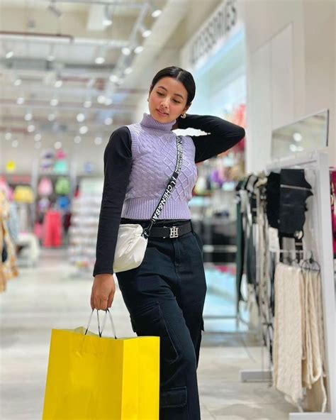 Surabhi Das Bollywood Celebrities Bollywood Celebrities