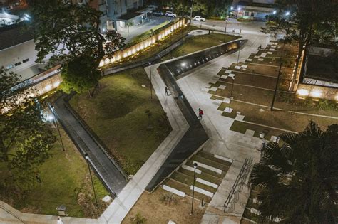 Galería De Parque Conmemorativo Inflexión Pequeña Escala Arquitectura