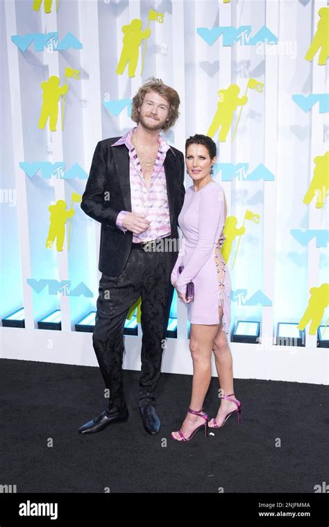 Photo By John Nacion Star Max Ipx 2022 8 28 22 Yung Gravy And Sheri Easterling At The 2022 Mtv