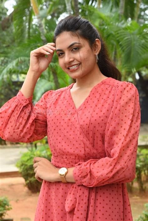 Actress Sravani Setty At Tamasoma Jyotirgamaya Movie Press Meet Photos 06 304983 Kollywood Zone