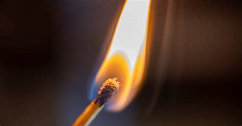 Zapalio Političara Jer Je Sumnjao Da Ima Aferu Sa Suprugom