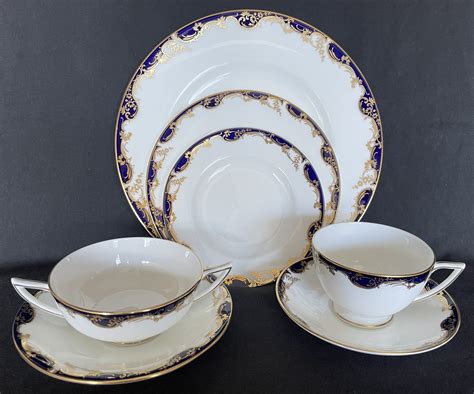 Minton Versailles Bone China Pattern