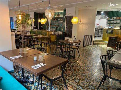 Levant Bulevardi Yläkerta Katso Kuvat Ja Varaa Helposti Venuufi