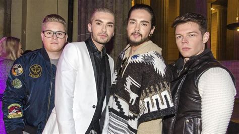 Magdeburg Tokio Hotel Star Gustav Schäfer War Auf Dem Weihnachtsmarkt