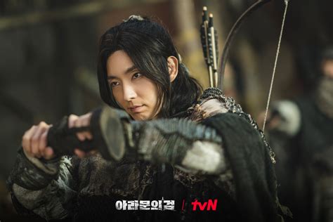 “arthdal Chronicles 2” Previews Complicated Relationships Between Jang Dong Gun Lee Joon Gi