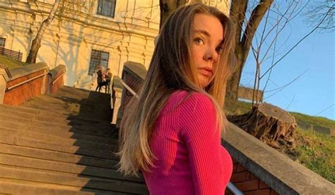 Christin Black Biography 24 Photos Age Height Real Name Instagram