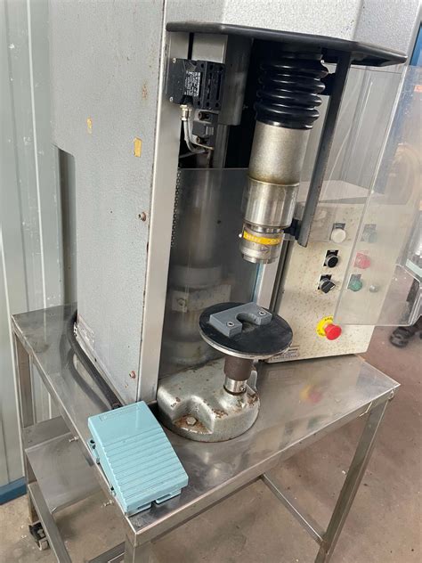 Zalkin Tm3 Capsuleuse Visseuse Boucheuse Semi Automatique Osertech