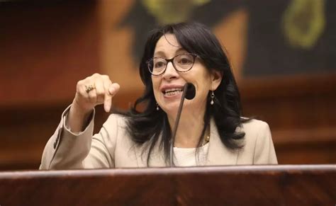 Asamblea No Logra Votos Para Censurar Y Destituir A La Vocal Solanda