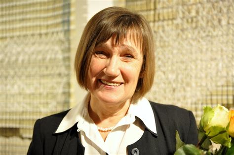 Mūžībā Devusies Tekstilmāksliniece Aija Baumane