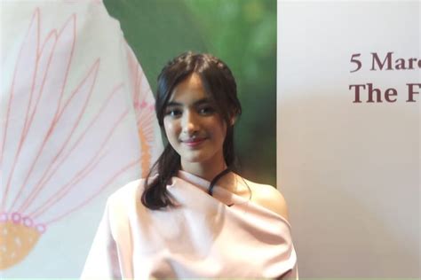 Foto Cerita Mawar Eva De Jongh Disangka Mahasiswi Saat Duduk Di