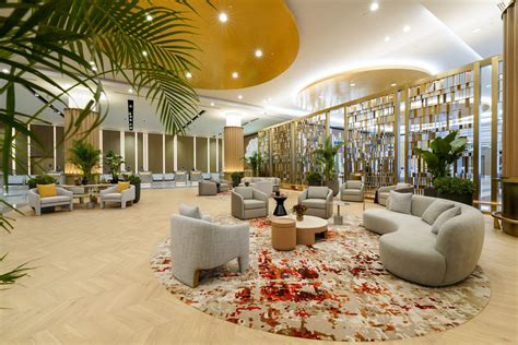 Emirates Opens New First Class Check In Area In Dubai Insideflyer