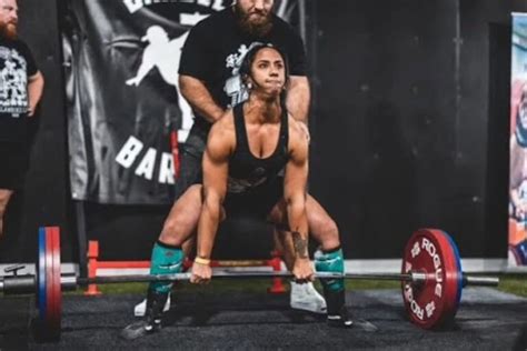 Nelly Powerlifter Success Story Hangry Nutrition