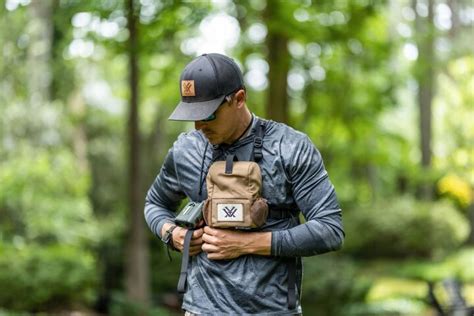 Vortex Glasspak Sport And Pro Bino Harness Plus Razor Hd 13 39x56mm