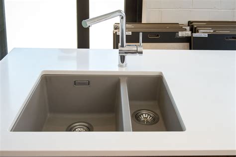 Hacker Classic Toronto Ex Display Kitchen