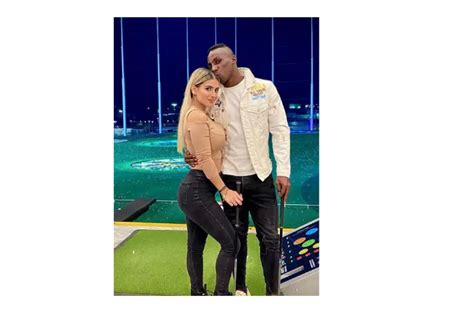 Julián Quiñones Tigres De México Fotos De Su Bella Novia Mexicana