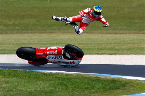 Motogp Biggest Crash Racing Racing Bikes Motogp