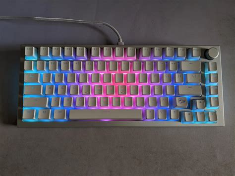 Gmmk Pro W White Aura Keycap In Daylight Requested By U Milololoco Scrolller