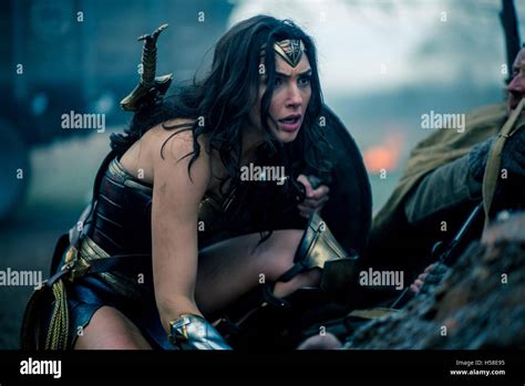 Wonder Woman 2017 Gal Wonder Woman Reviews News And Analysis Vox