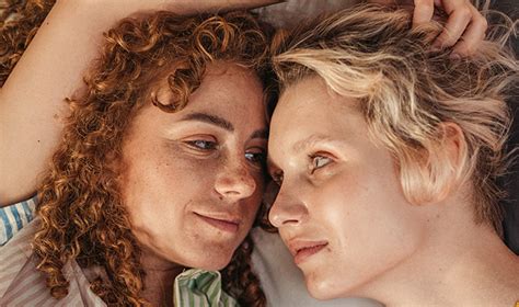 8 Ways To Finally Get Out Of That Dry Spell The Everygirl