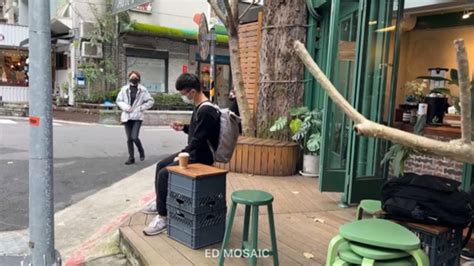 Ed Mosaic 女友負氣出走在路邊隨便抓男大生回飯店愛愛，不料男友回來了 無碼性愛影片46分鐘 台灣 Av8d