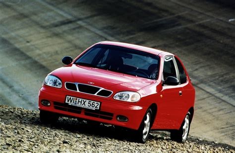 Daewoo Lanos Hatchback 3 Doors Specs Performance And Photos 1996 1997 1998 1999 2000 2001