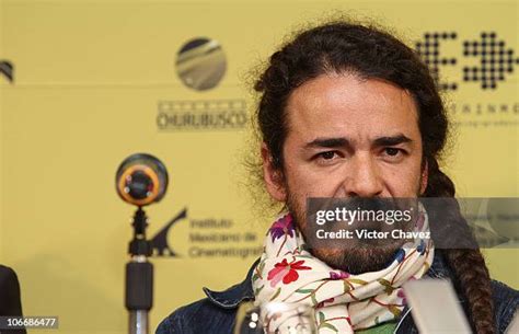 Seguir Siendo Cafe Tacuba Photos And Premium High Res Pictures Getty