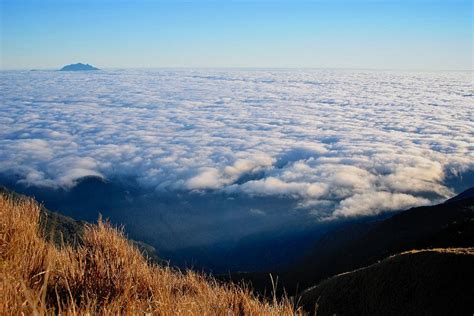 Mt Pulag Sea Of Clouds Cool Places To Visit Clouds Philippines Travel